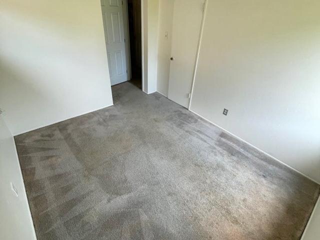 $820 Private Room w/ Shared Bath