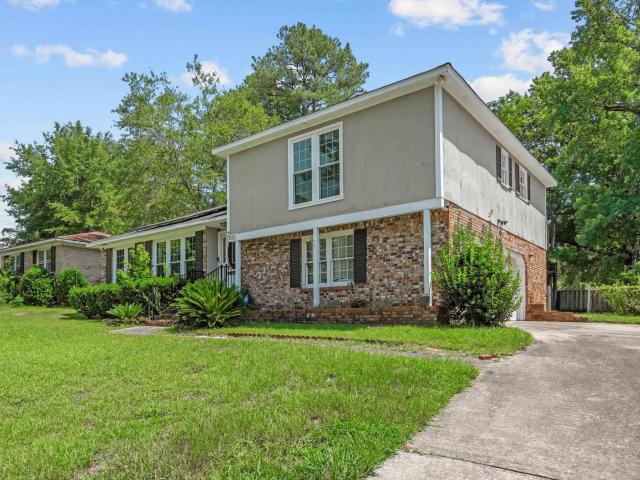 820 Rollingwood Trail