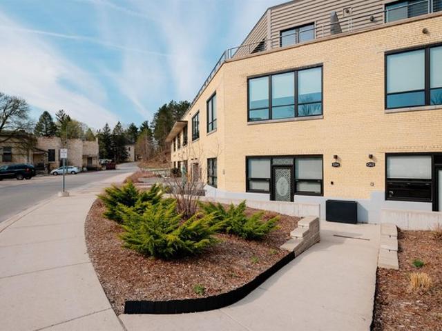 820 Red Dr Unit 14, Traverse City, MI 49684