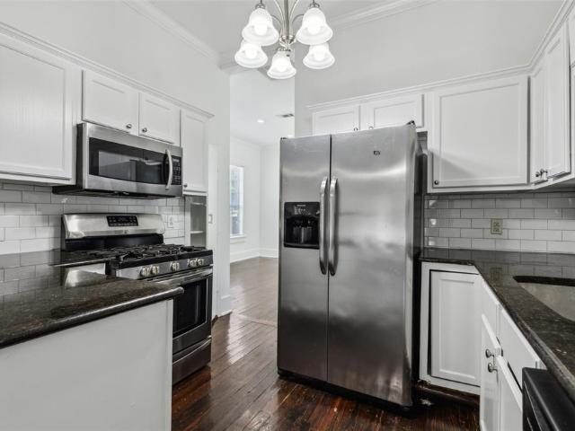 820 W 10th Street