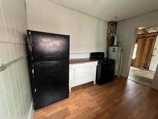 820 W 1st Street