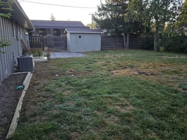 820 W 30th St, Loveland, CO 80538