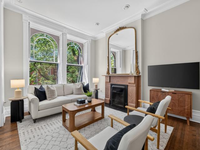 820 W Webster Avenue # 2W