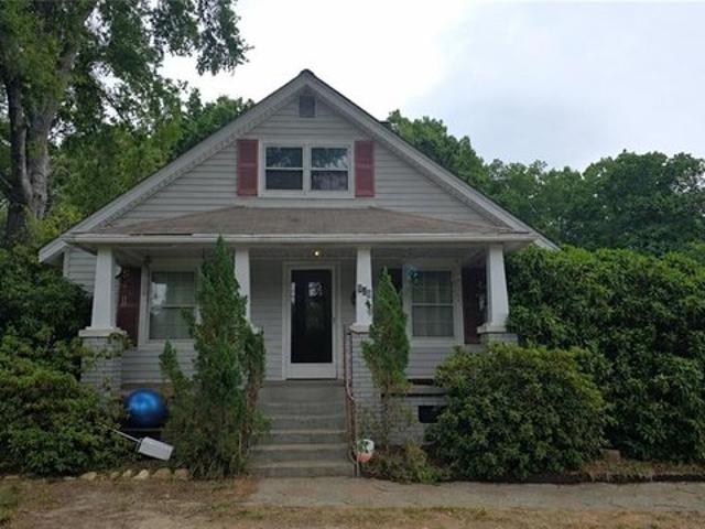820 Walker St, Reidsville, NC 27320