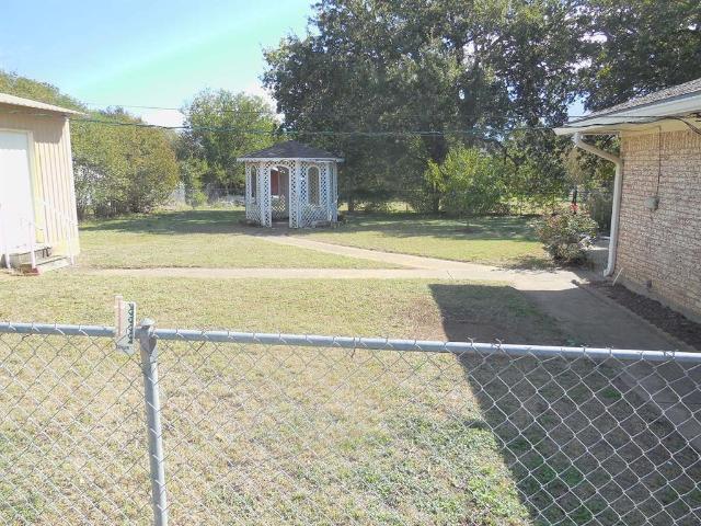 820 Walnut Street