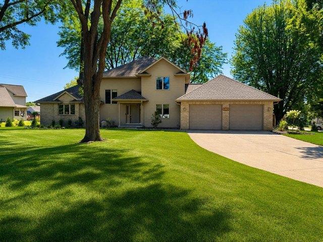 820 Windover Ct, Green Bay, WI 54313