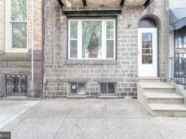 820 Tasker St, Philadelphia, PA 19148 | Compass