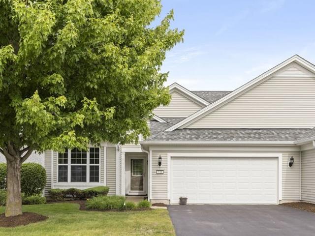 820 Treetop Ln, Shorewood, IL 60404