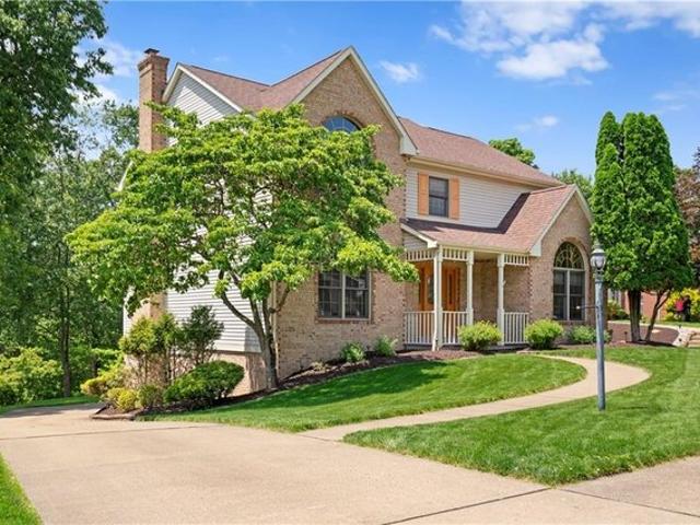 8214 Marquis Dr, Pittsburgh, PA 15237