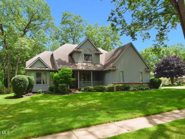 8214 Hidden Forest Dr, Holland, OH 43528