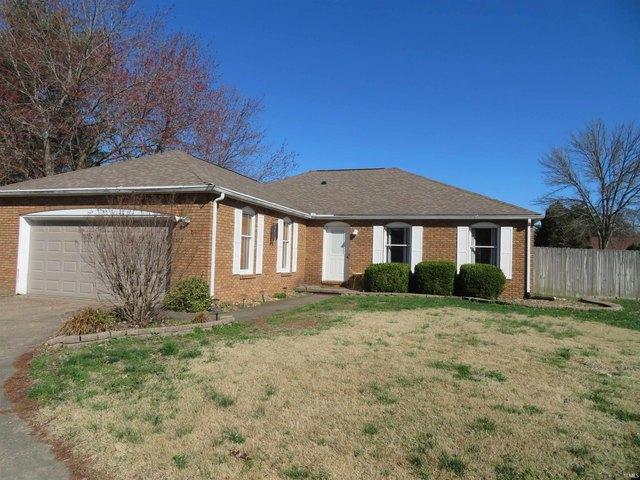 8214 Kingswood Ct, Evansville, IN 47715