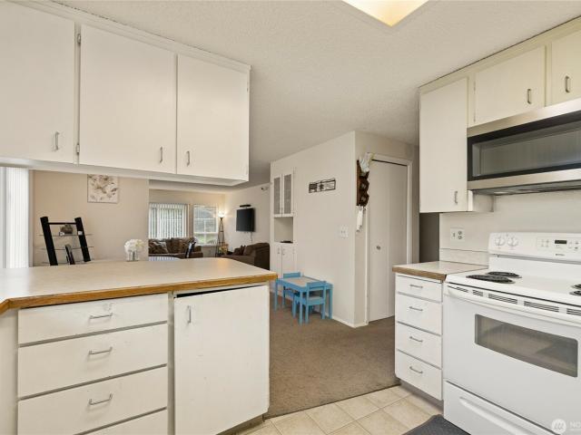 8214 42nd St Ct W, University Place, US, WA