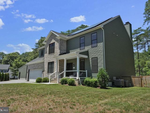 8215 Athena Lane