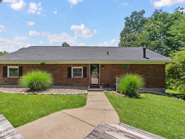 8215 Arnoldtown Rd