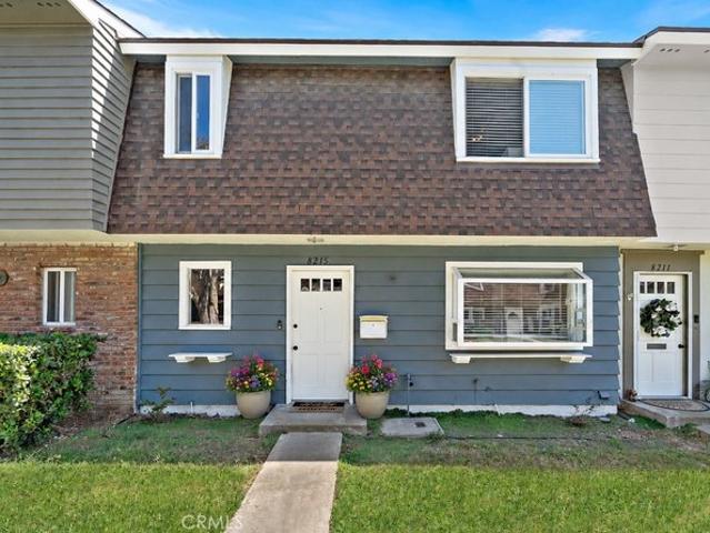 8215 Deerfield Dr, Huntington Beach, CA 92646