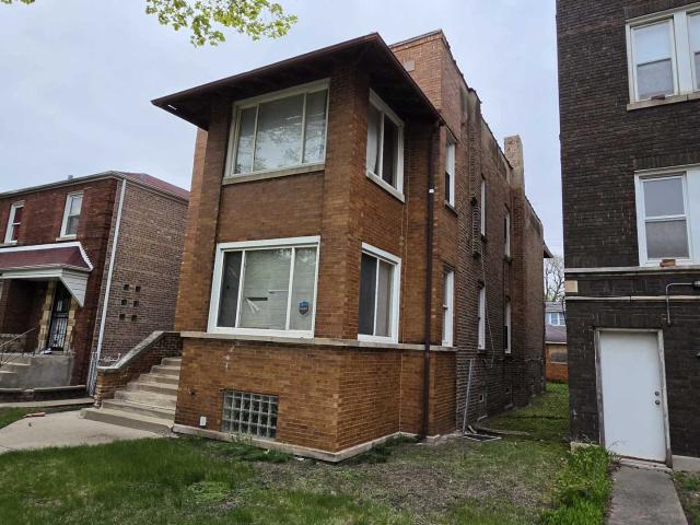8215 S Eberhart Ave, Chicago, IL 60619 | MLS #12620