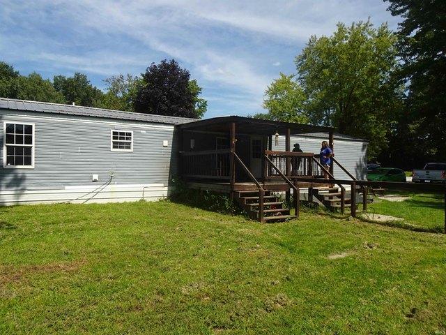 8215 S US Highway 421, San Pierre, IN 46374