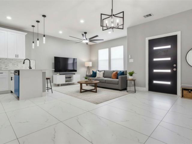 8216 Locksley Rd, Houston, TX 77078 | MLS #19139 | Compass