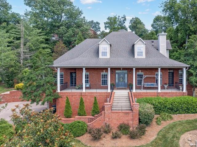 8216 W Chase Ct, Nashville, TN 37221