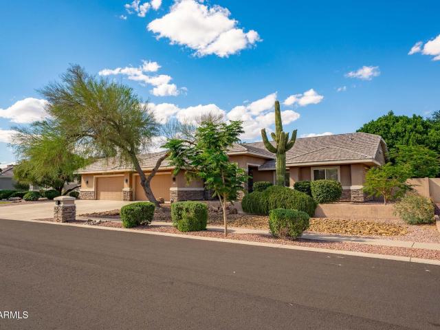 8216 w briden lane