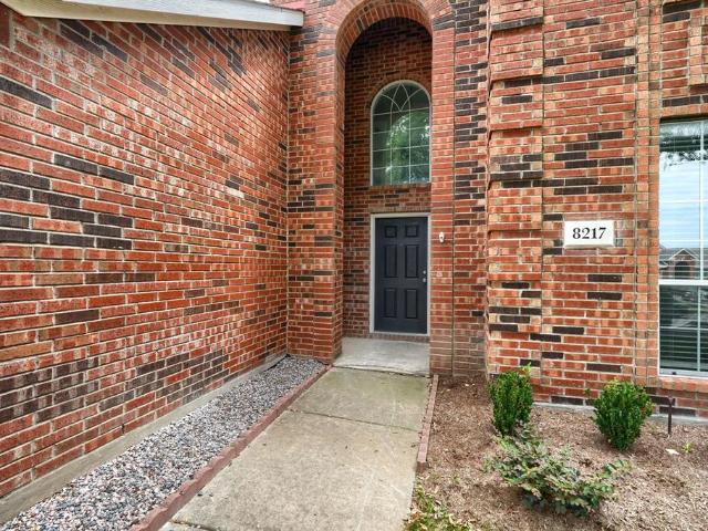 8217 Rayburn Lane