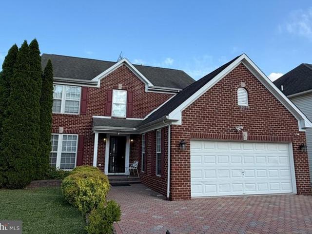 8217 Rose Petal Dr, Philadelphia, PA 19111