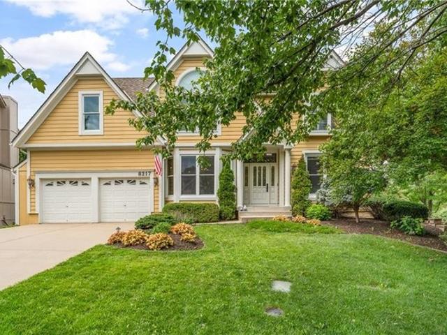 8217 W 146th Ter, Overland Park, KS 66223