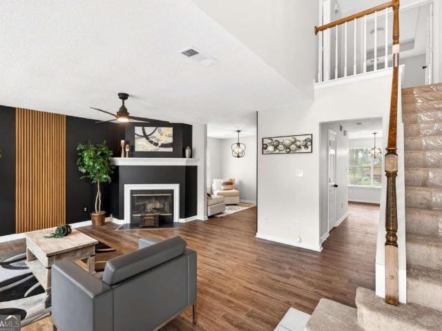 8218 Mahogany Lane