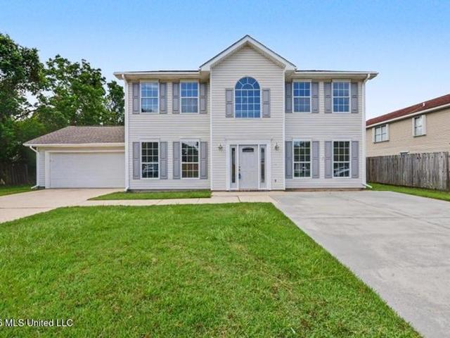 8218 Groveland Rd, Ocean Springs, MS 39564