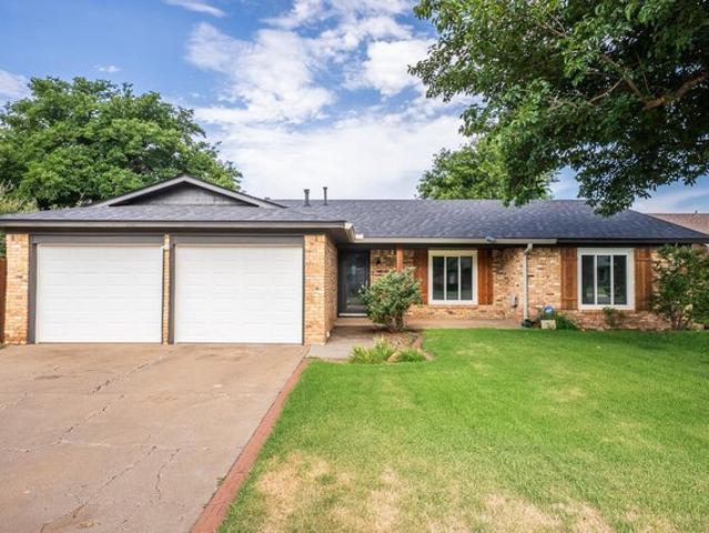 8218 Louisville Ave, Lubbock, TX 79423