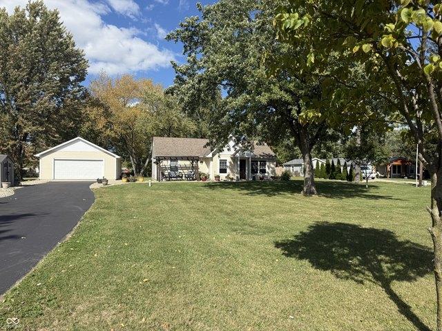 8218 Rawles Ave, Indianapolis, IN 46219