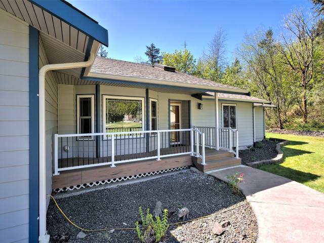 8219 Ethan Lane SW