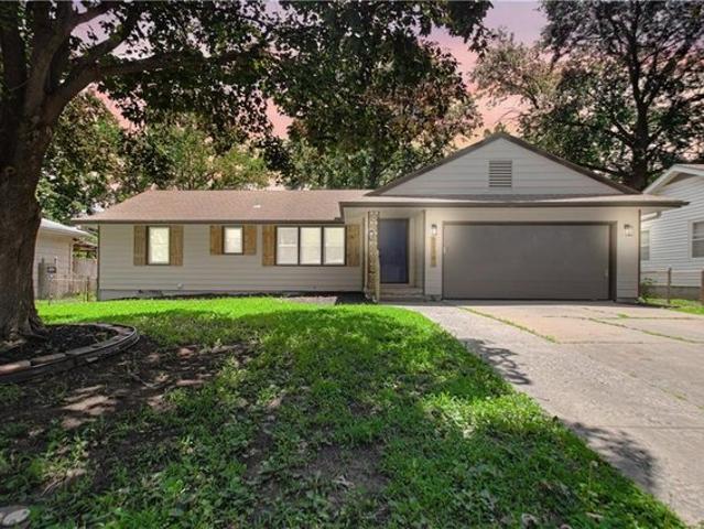 8219 E 85th Ter, Raytown, MO 64138