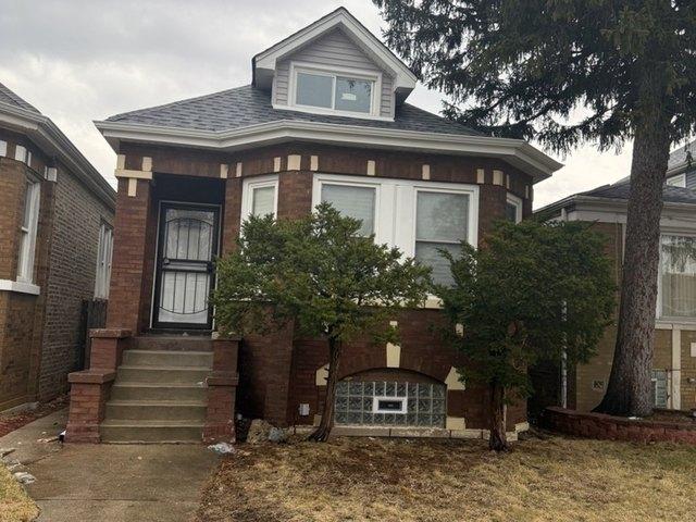 8219 S Honore St, Chicago, IL 60620
