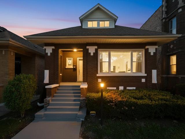 8219 S Throop St, Chicago, IL 60620 | MLS #12628 | Compass
