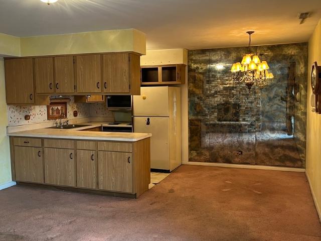 8210 Elmwood Avenue # 403