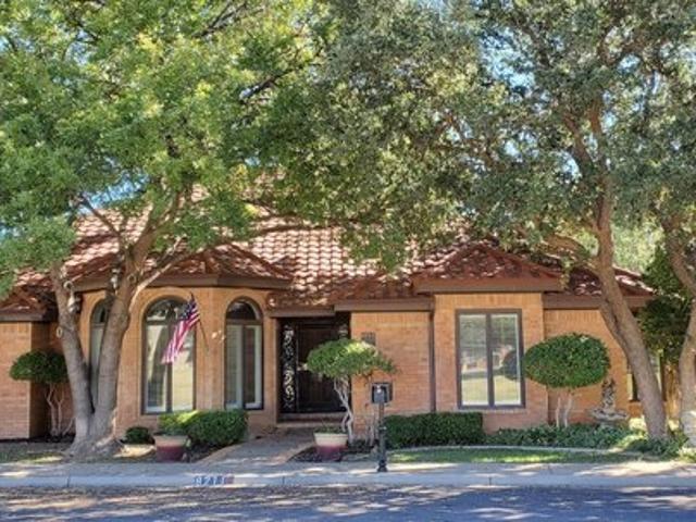 8211 Bourbon St, Lubbock, TX 79424