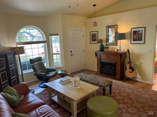 8211 E Brandts Creek Way
