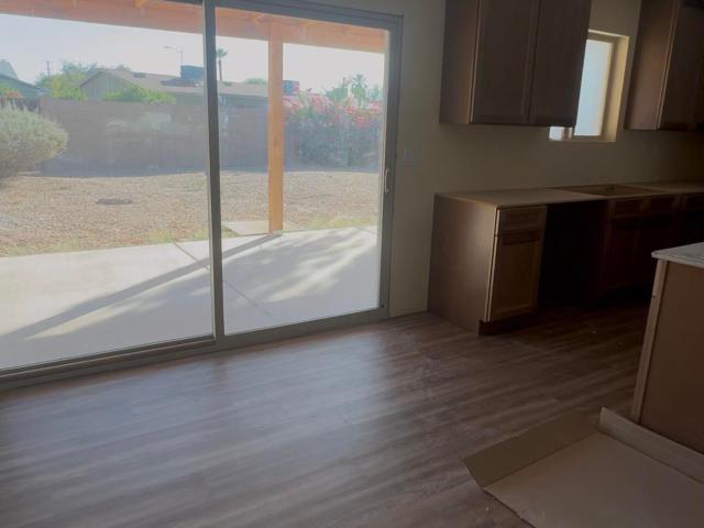 8211 E PALM Lane