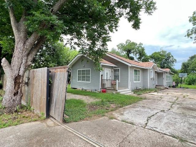 8211 Findlay St, Houston, TX 77017