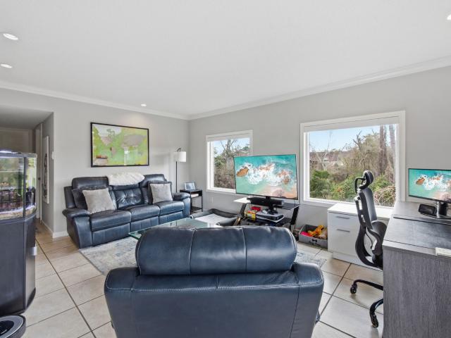 8211 Katy Freeway 44