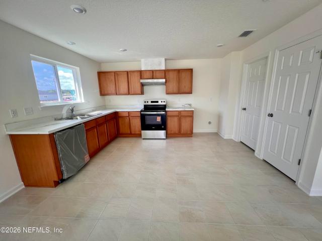 8212 Hawkes Mdw Dr, Jacksonville, FL 32219 | MLS #2131