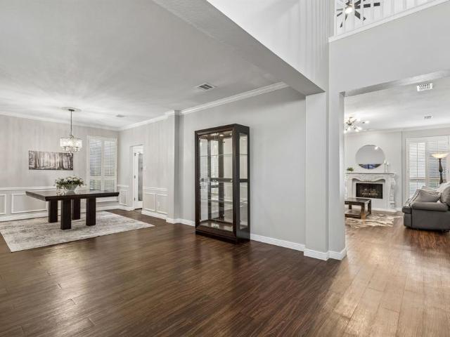 8212 Steamers Lane