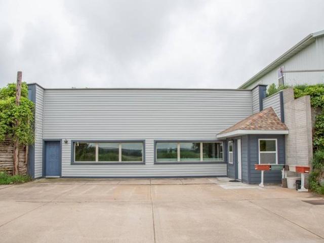 82136 Highway 11, Burwell, NE 68823