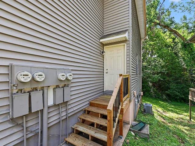 8213NEVERTON 1 Bedroom Apartment for Rent at 8213 N Everton Ave, Kansas City, MO 64152 Park Forest