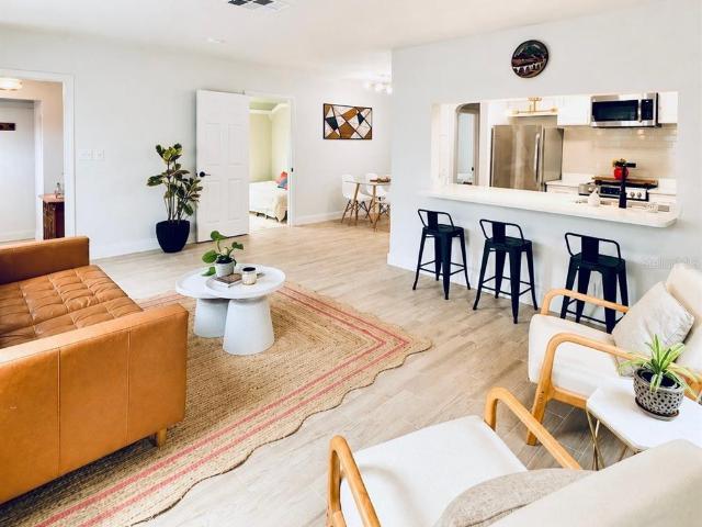 821 19th Ave S, St. Petersburg, FL 33705 | MLS #TB8498