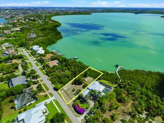 821 Caxambas Dr, Marco Island, FL 34145