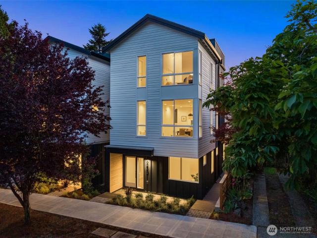 821 B 17th Avenue