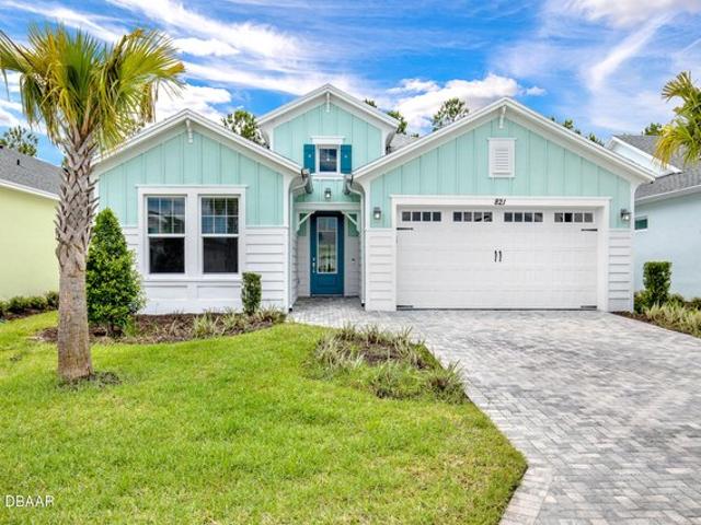 821 Bama Breeze Dr, Daytona Beach, FL 32124