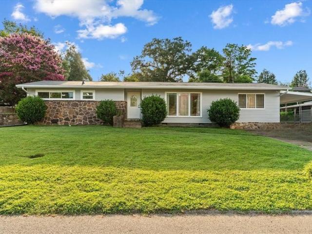821 Belvoir Ter, Chattanooga, TN 37412